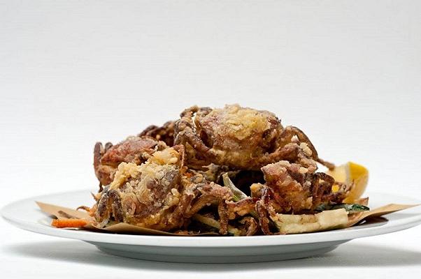 Fritto a Venezia: scartosso, moeche e castraure