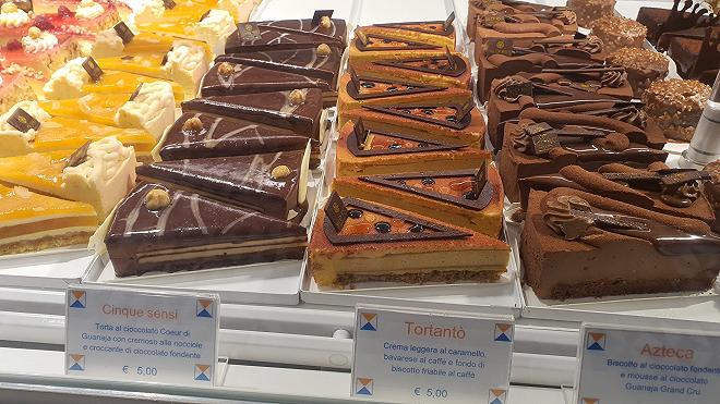 Pasticceria Sal De Riso a Minori, recensione: la migliore ricotta e ...