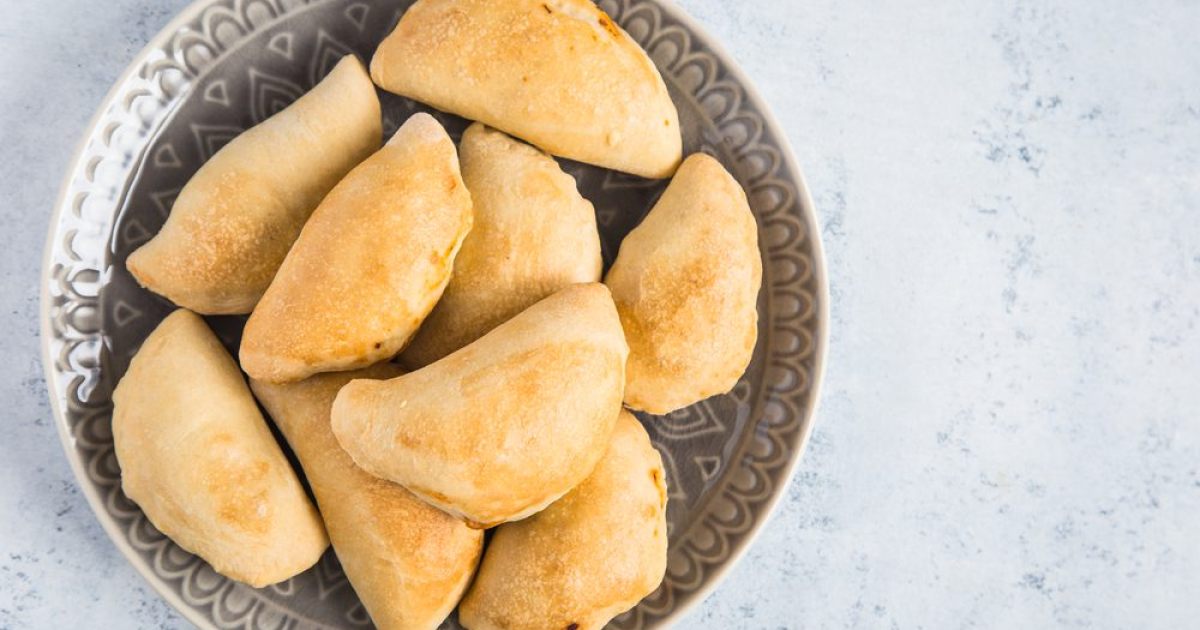 Pitoni Messinesi, lo street food siciliano con la pasta sfogliata ...