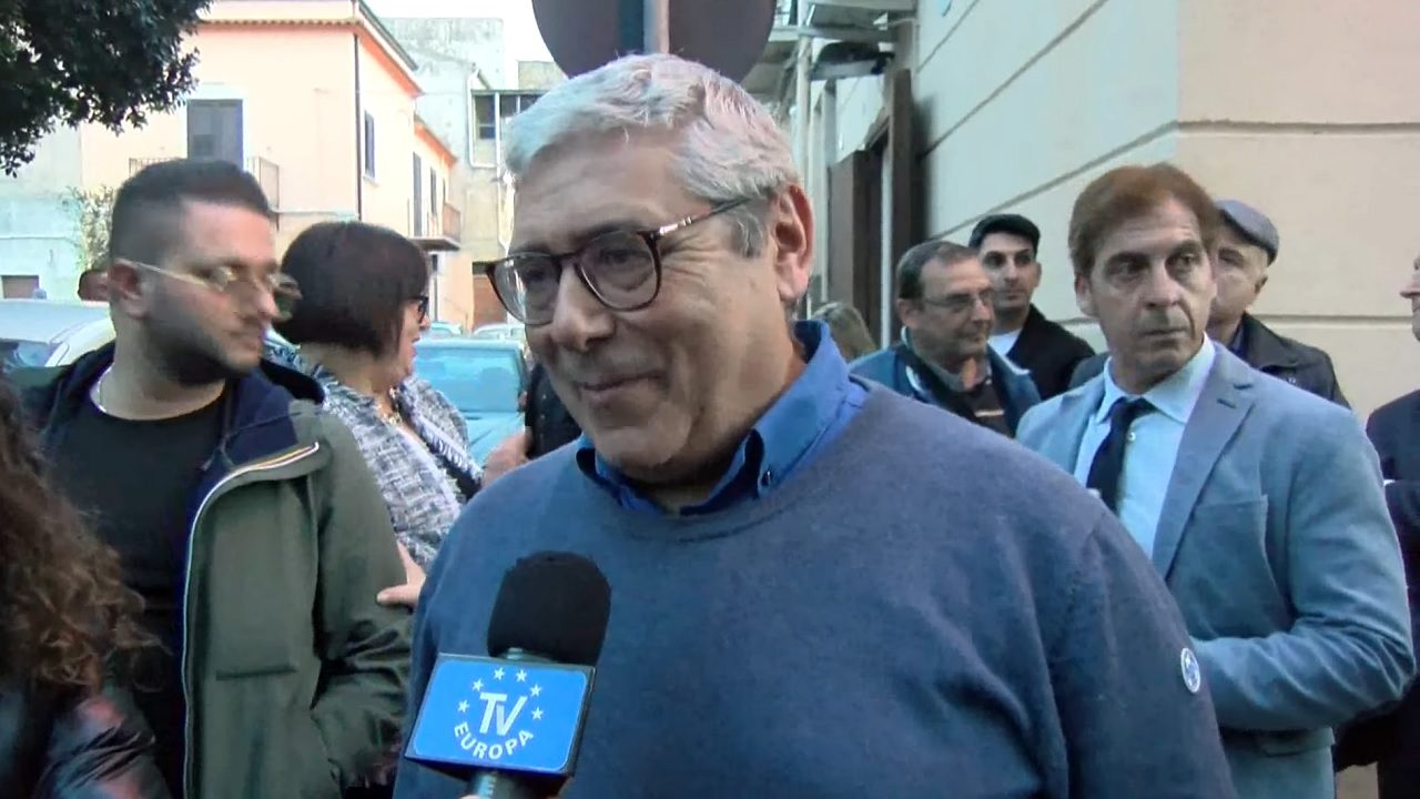Totò Cuffaro tradito dalla pronuncia: la citazione di Martin Luther ...