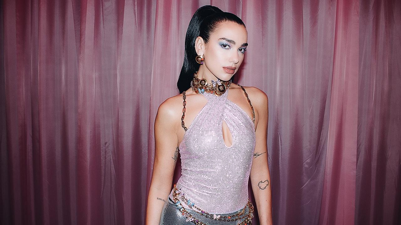 Dua Lipa annuncia l'arrivo di un suo marchio di gelati: ecco cosa sappiamo