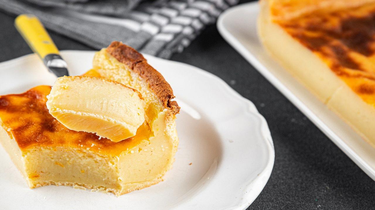 Torta budino, la ricetta del dolce con la consistenza di una crema