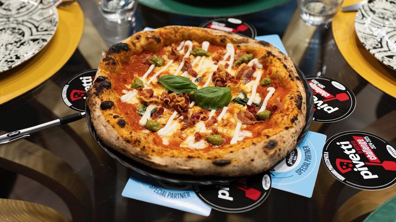 Pivetti in Pizzeria Challenge in scena a Napoli: chi ha vinto la quarta ...
