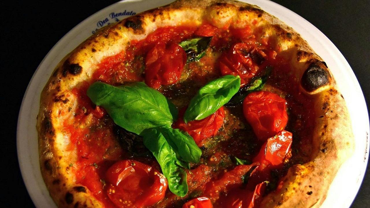 La Dea Bendata di Pozzuoli chiude i battenti, ma non per mancanza di lavoro