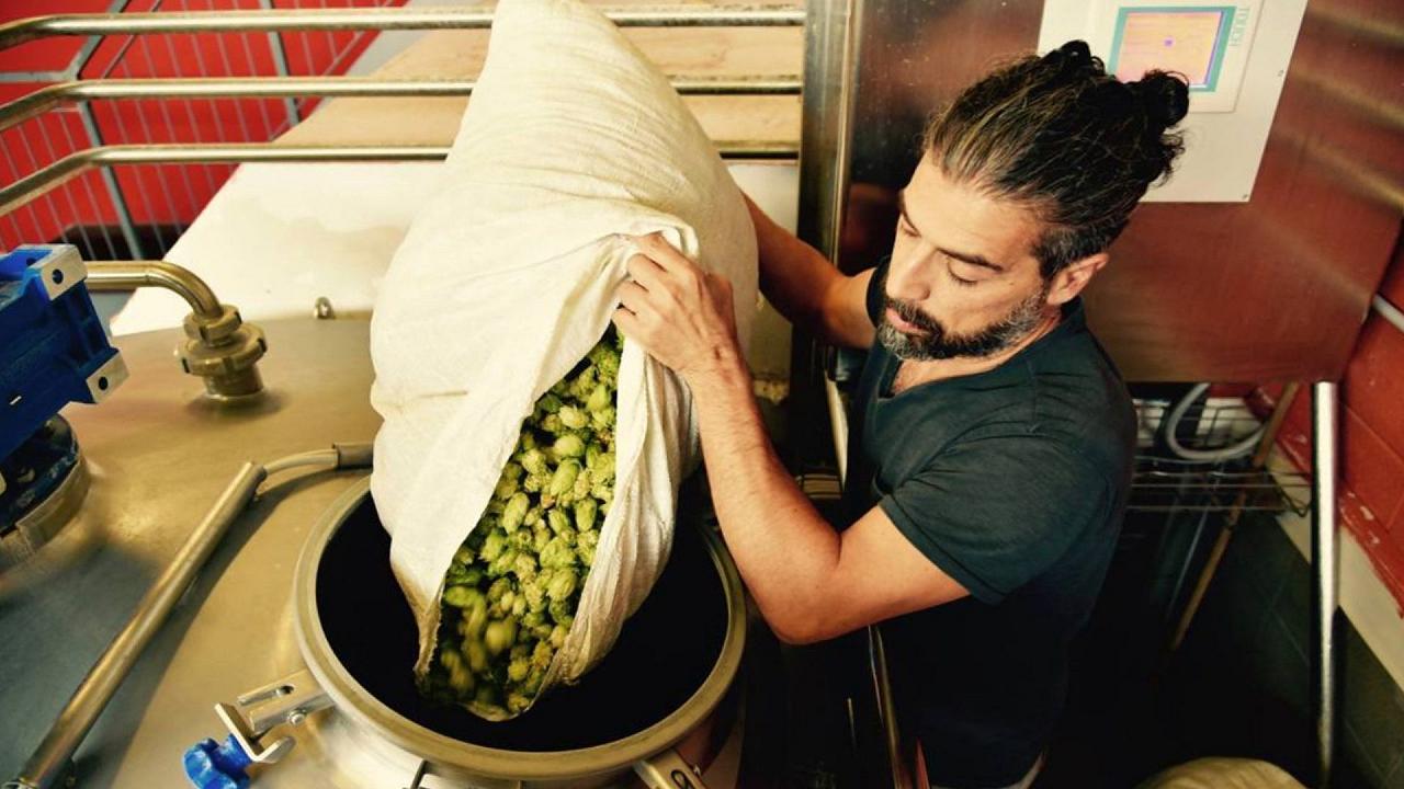 A due anni dalla chiusura rinasce lo storico birrificio Elav